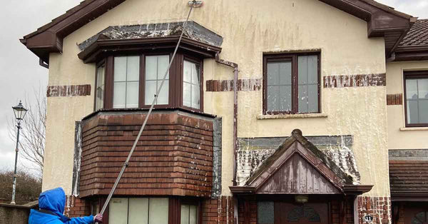 Soft washing painted sand & cement render with Benz Bio Cleanze (video ...