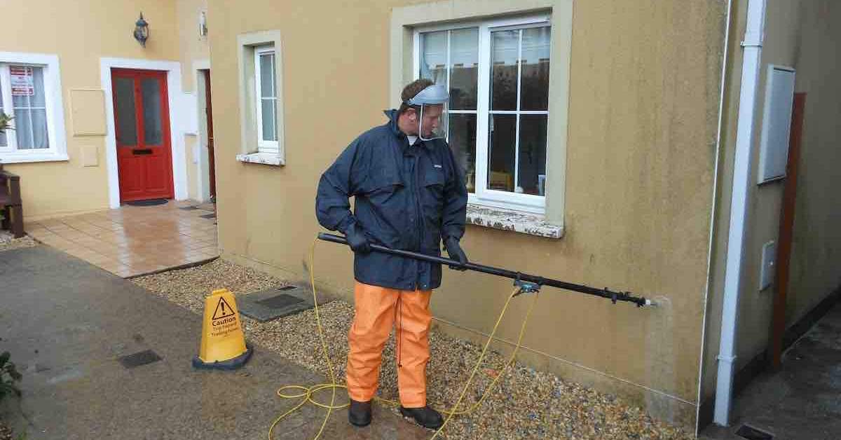 Benz roof moss scrapers - the fastest & easiest way to remove moss fro ...